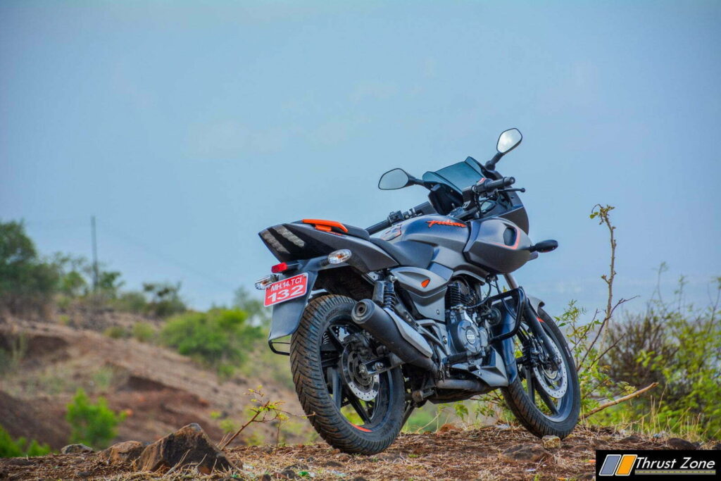 2019 Bajaj Pulsar 180F Review, Road Test