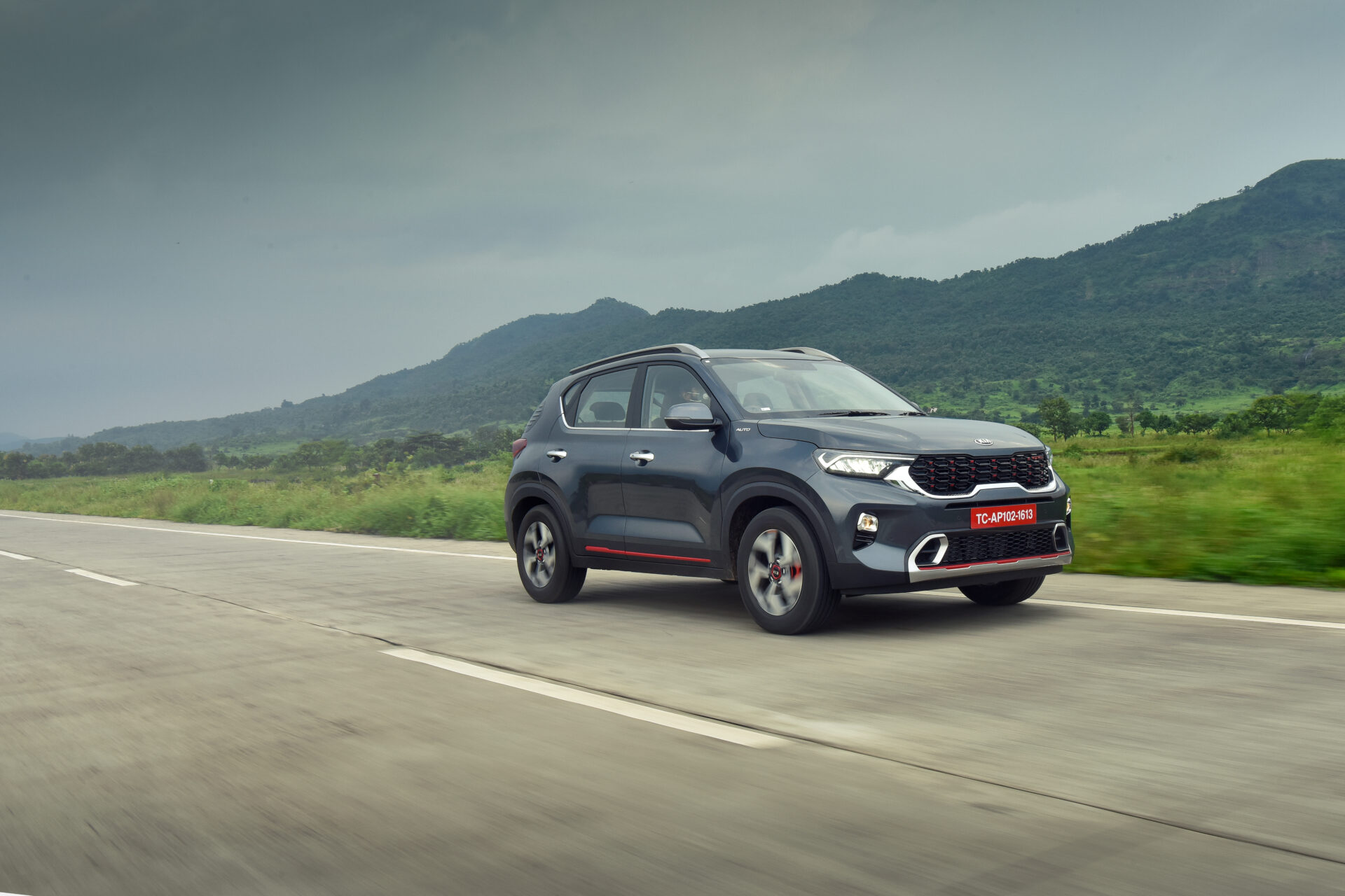 Kia Sonet Launched With A Introductory Starting Price Of Rs 6.71 Lakhs