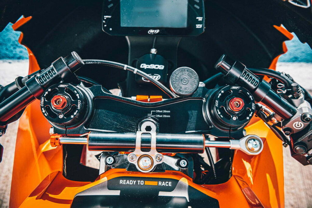 KTM RC 8C Is Duke 890 With Fairing With Extreme Capabilities