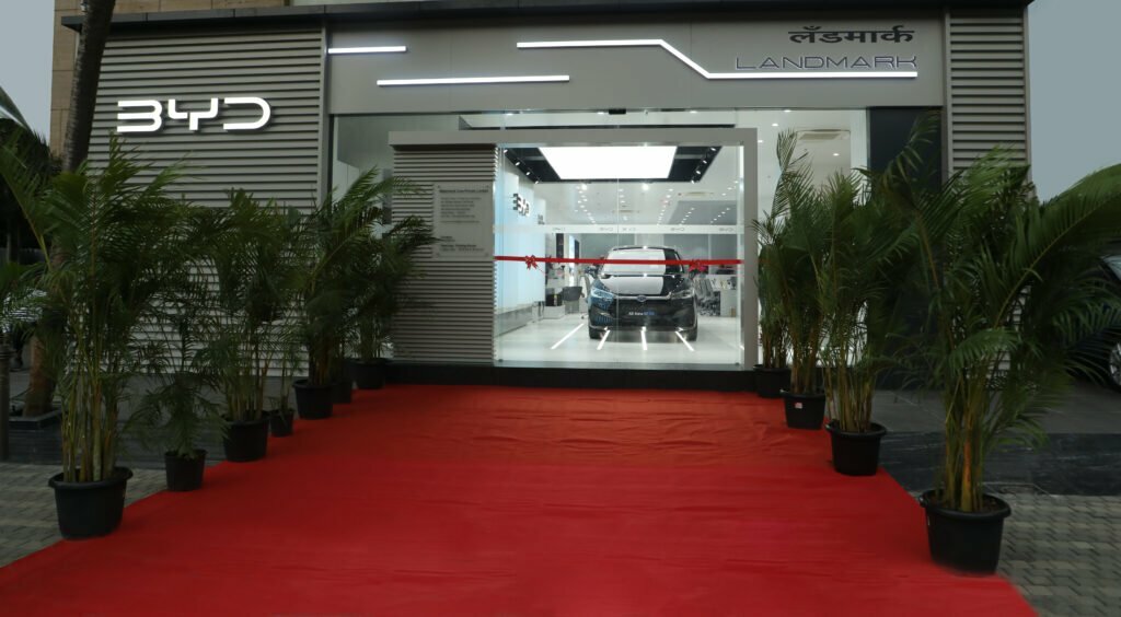 BYD Mumbai Showroom Inaugurated With Dealer Group Landmark