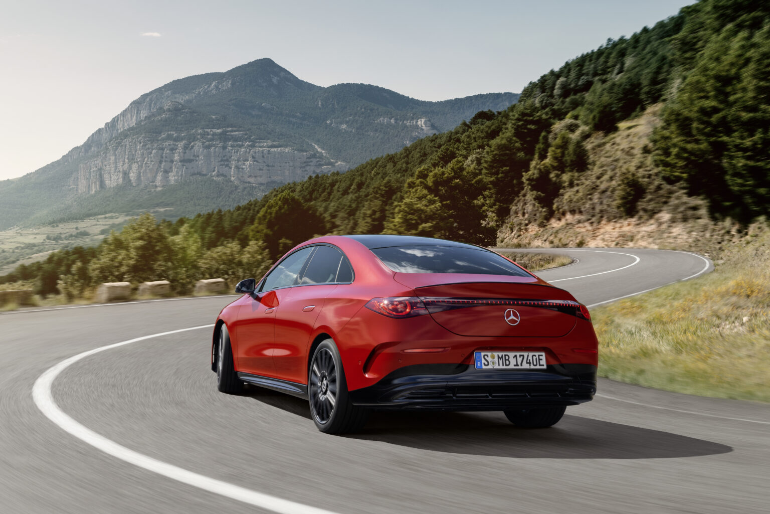 All New 2025 Mercedes-Benz CLA Revealed - Classy!